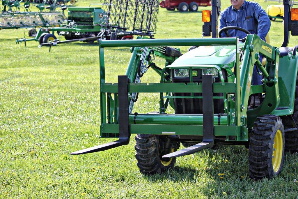 Sub Compact Pallet Forks - Tri-L Manufacturing
