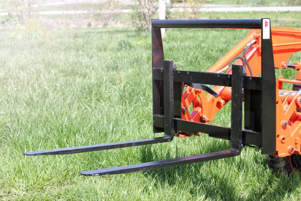 Skid Steer Sub-Compact Pallet Fork - Tri-L Manufacturing